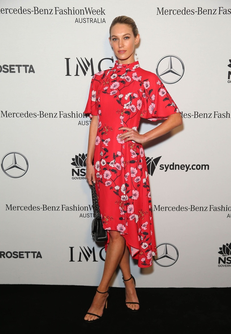 Picture of Caroline Lowe