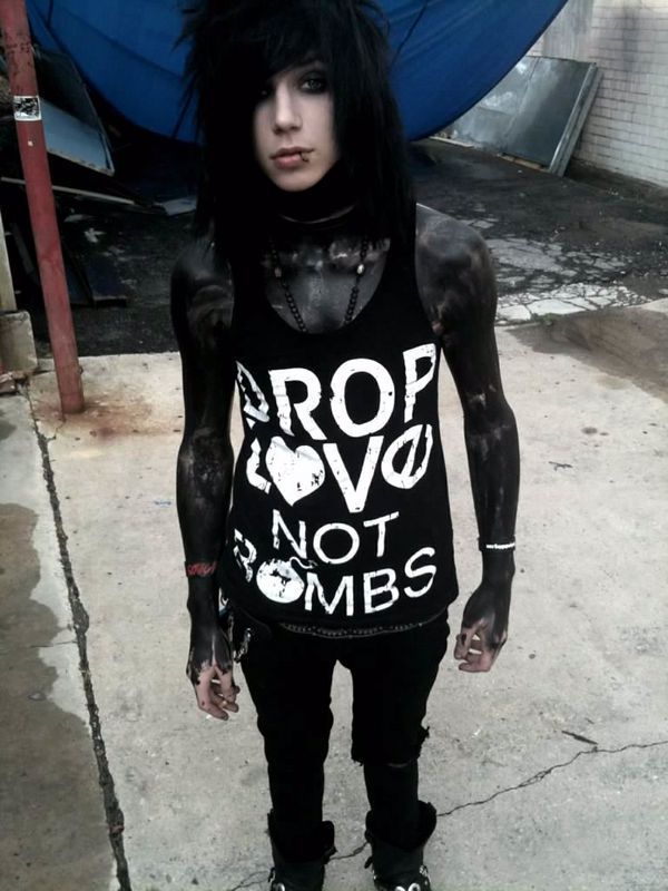 Andy Sixx picture