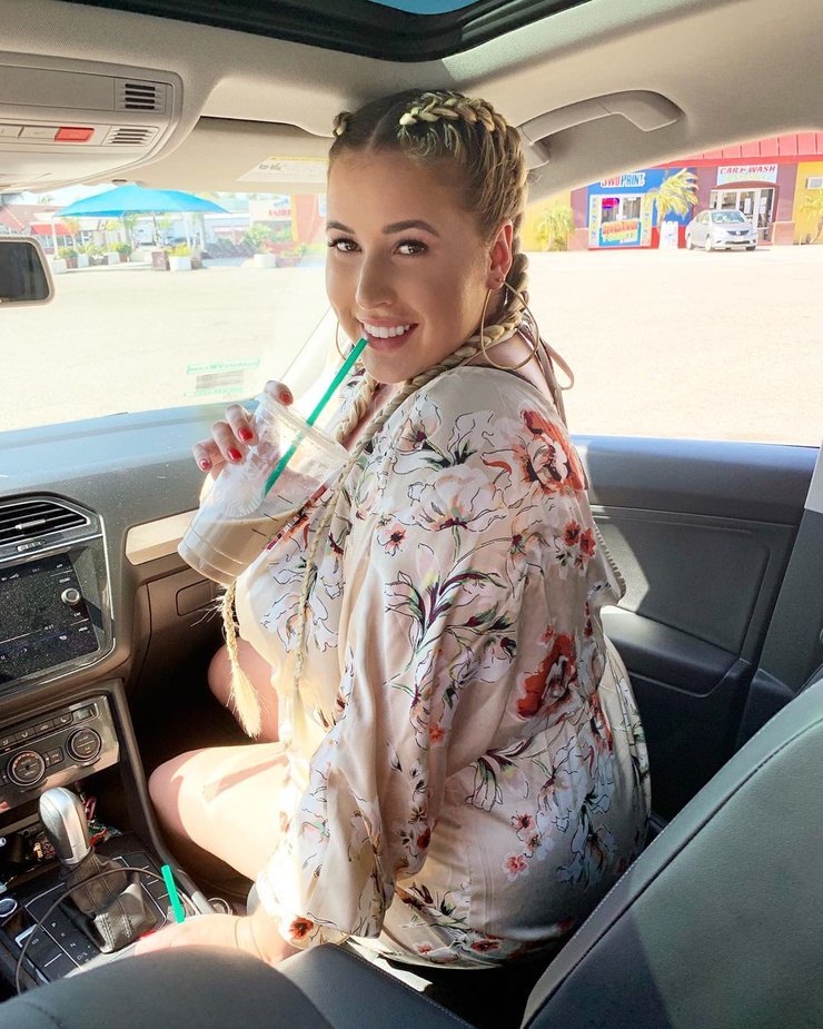 Picture of Lauren Sangster