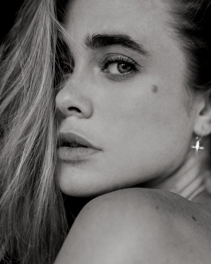 Picture of Melissa Roxburgh