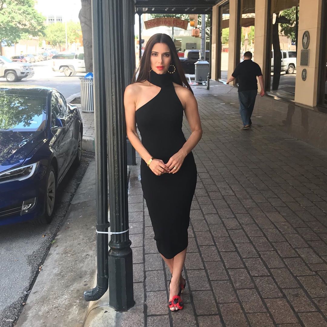 Picture of Roselyn Sanchez
