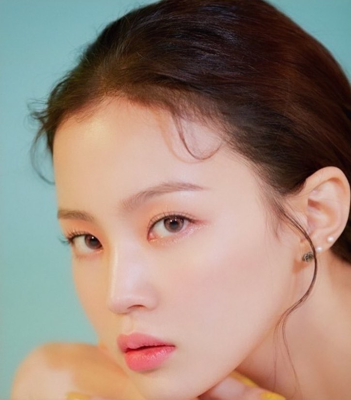 Lee Hi image