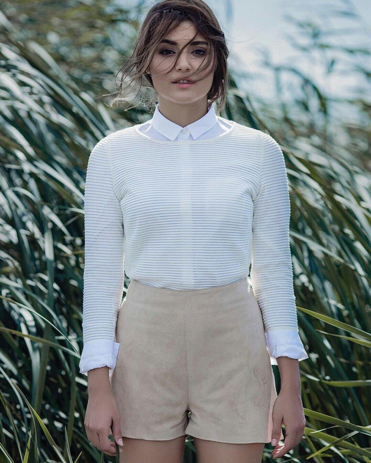 Picture of Hande Erçel