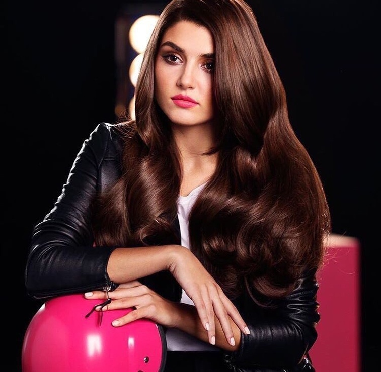 Picture of Hande Erçel