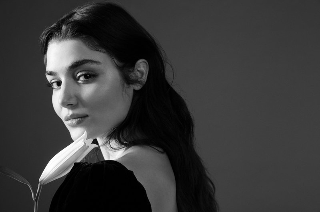 Picture of Hande Erçel