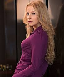 Olga Medynich picture