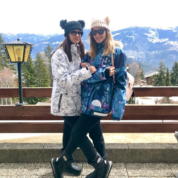 Ramit Riger w/ Sister, Shlomit