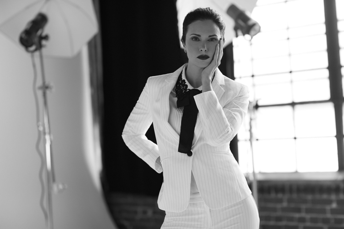 Picture of Laura Mennell