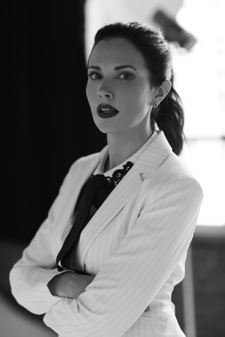 Picture of Laura Mennell