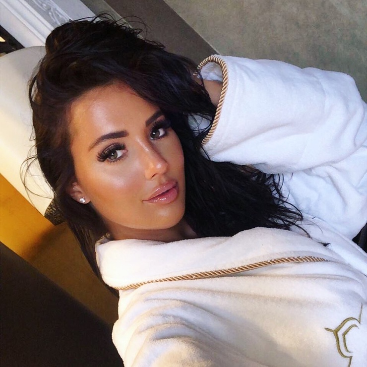 Picture of Yazmin Oukhellou