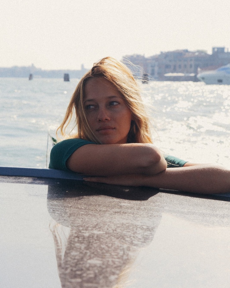 Picture of Zippora Seven