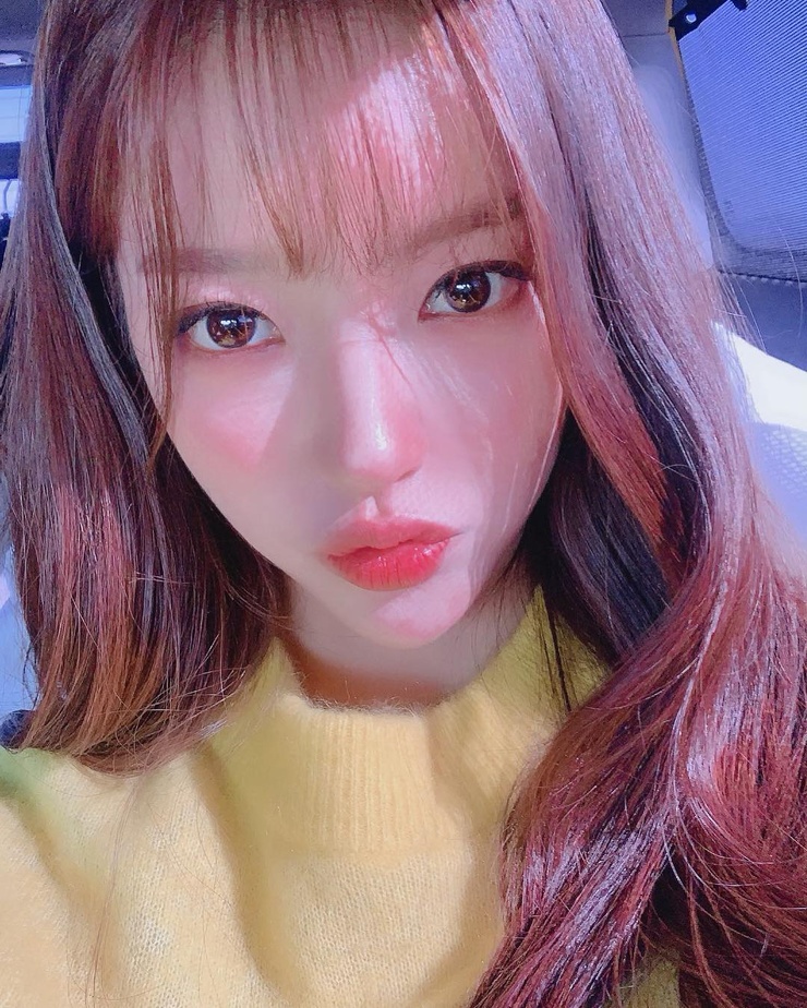 Picture of Hong Ji-Yoon