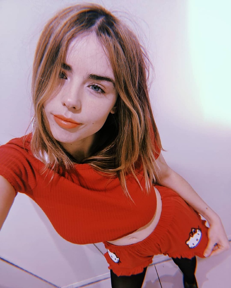 Picture of Danielle Sharp