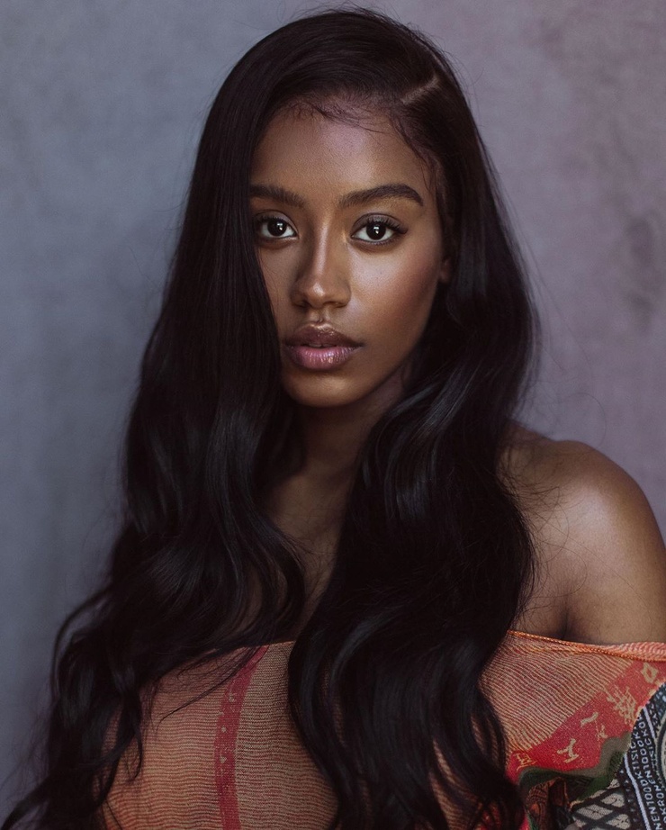 Picture of Raven TRACY