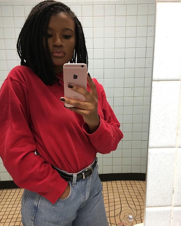 Emily Manwaring image