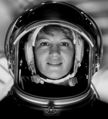 Eileen Collins image