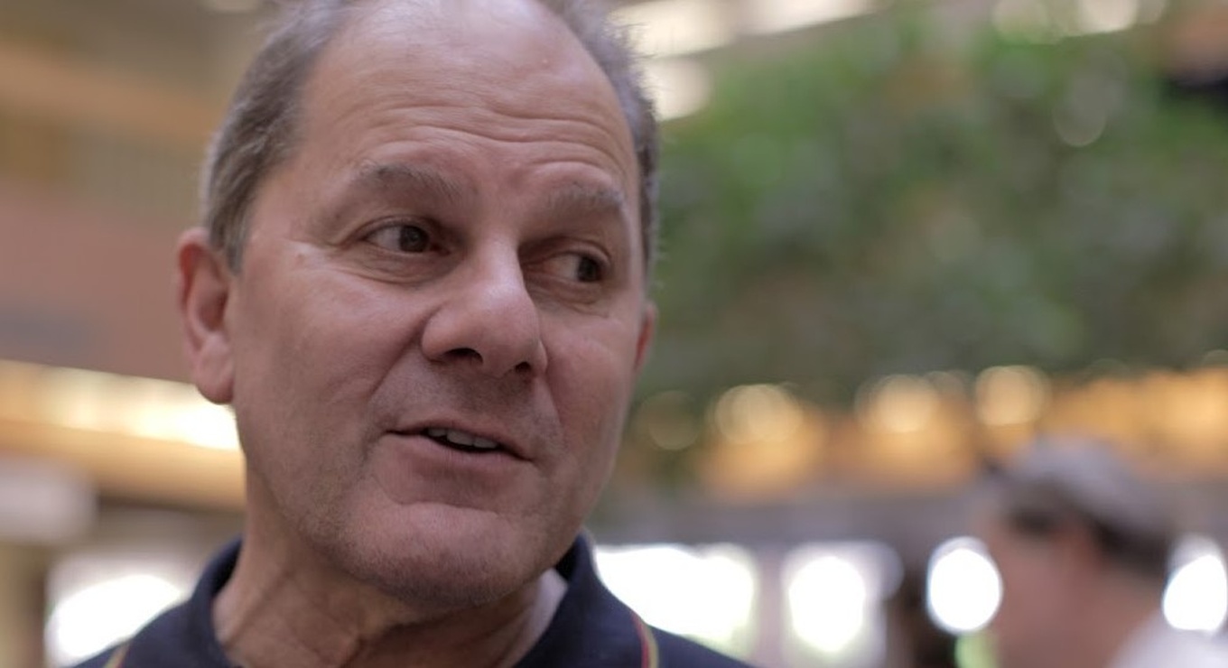 Picture of Alan Dean Foster