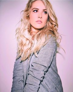 Picture of Natalie Hall