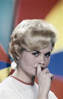 Noëlle Adam picture