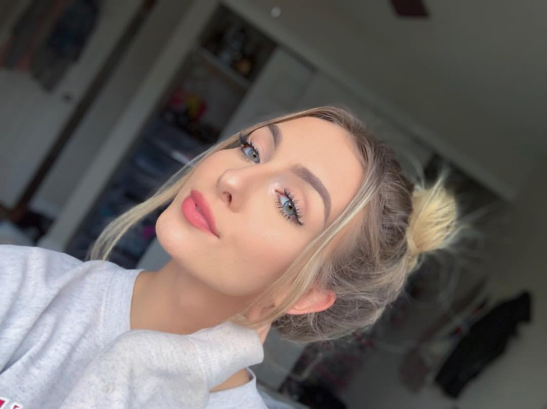 Picture of Danielle Renaee