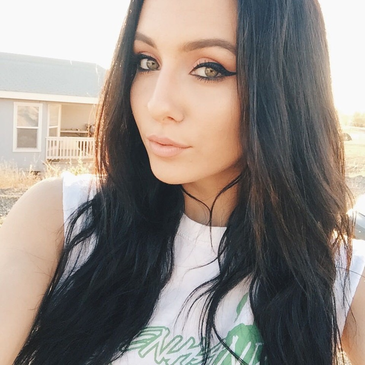 Picture of Danielle Renaee