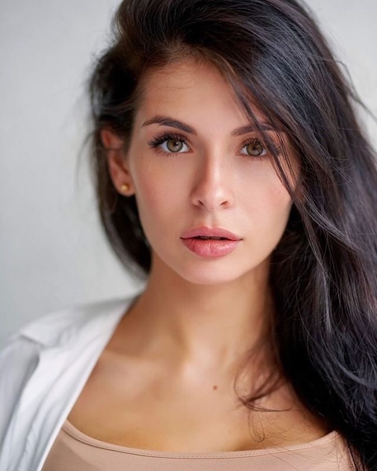 Picture of Paulina Simlat