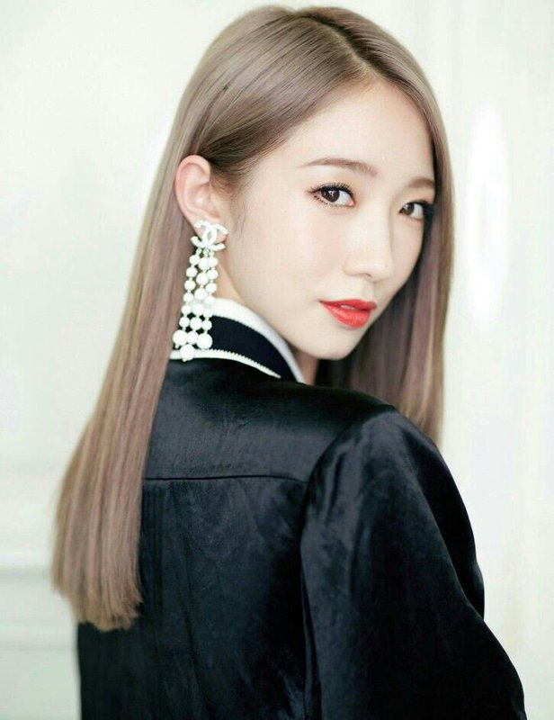 Picture of Mei Qi
