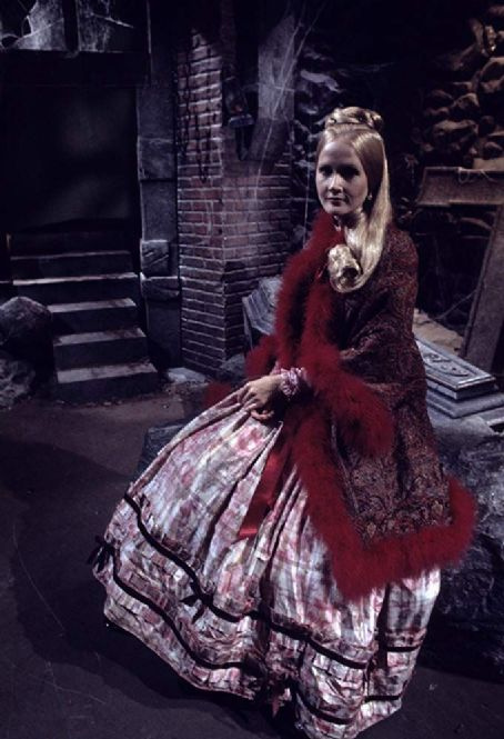 Image of Nancy Barrett