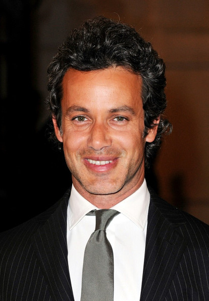 Picture of Andrew Lauren