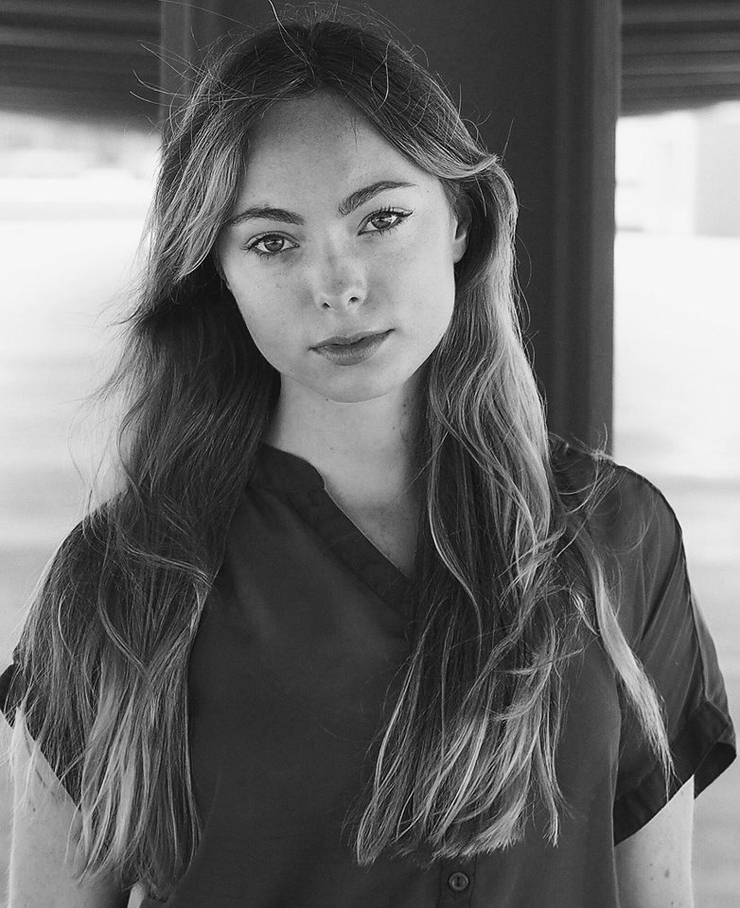 Picture of Natalie Holle