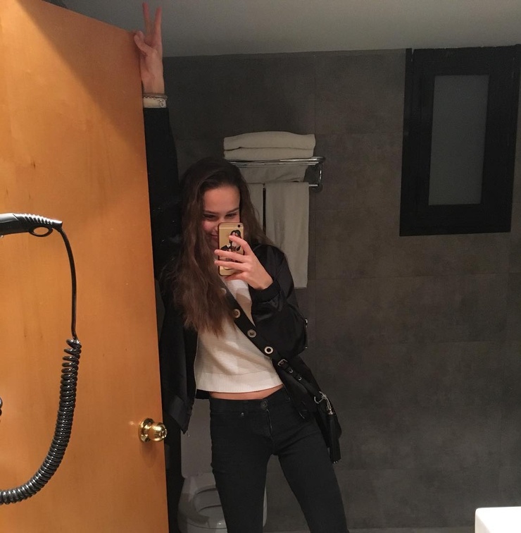 Clara Rugaard picture