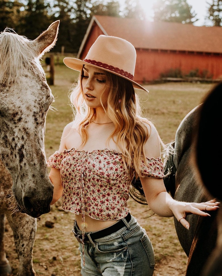 Picture of Caroline Ward