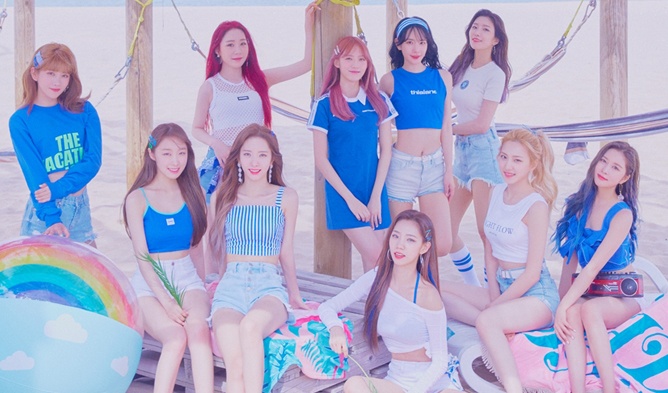 Cosmic Girls image