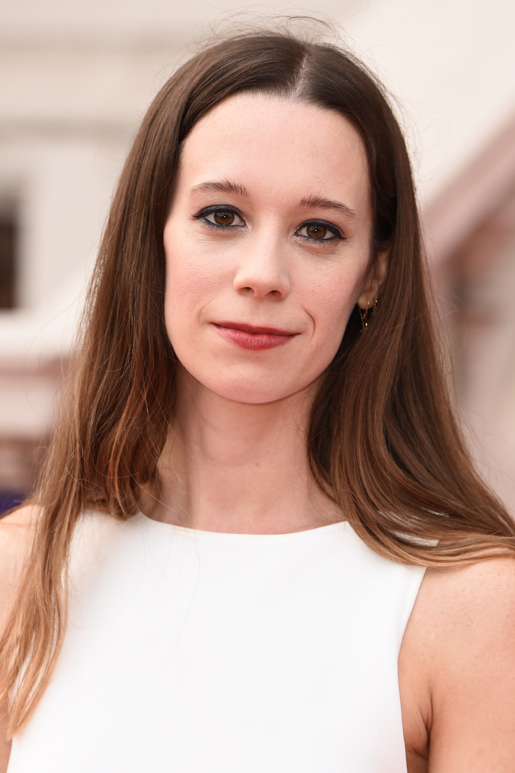 Chloe Pirrie image