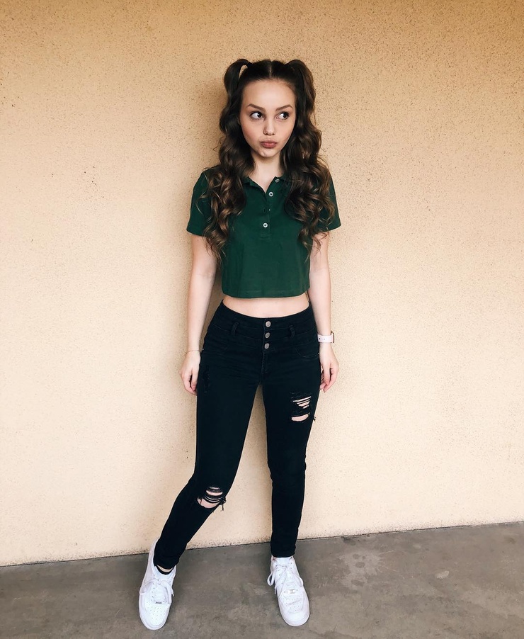 Picture of Savannah May