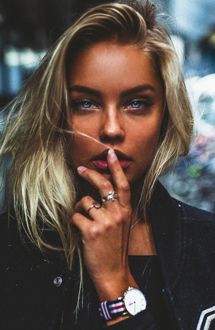 Holly Horne image