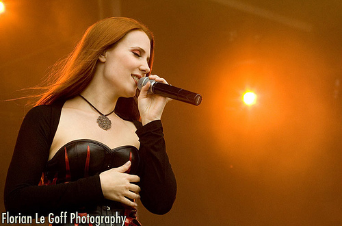 Picture of Simone Simons