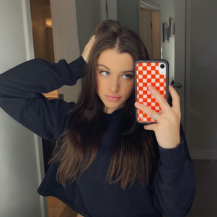 Picture of Elle Danjean