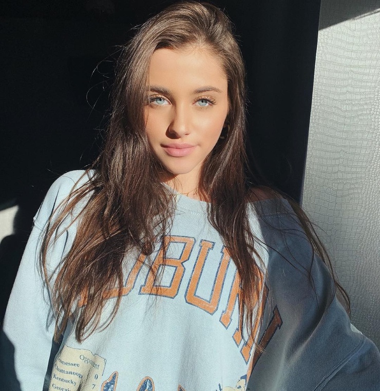 Picture of Elle Danjean
