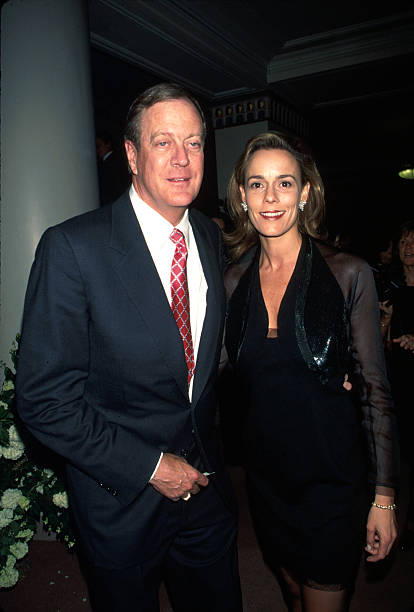 David Koch, Julia Flesher
