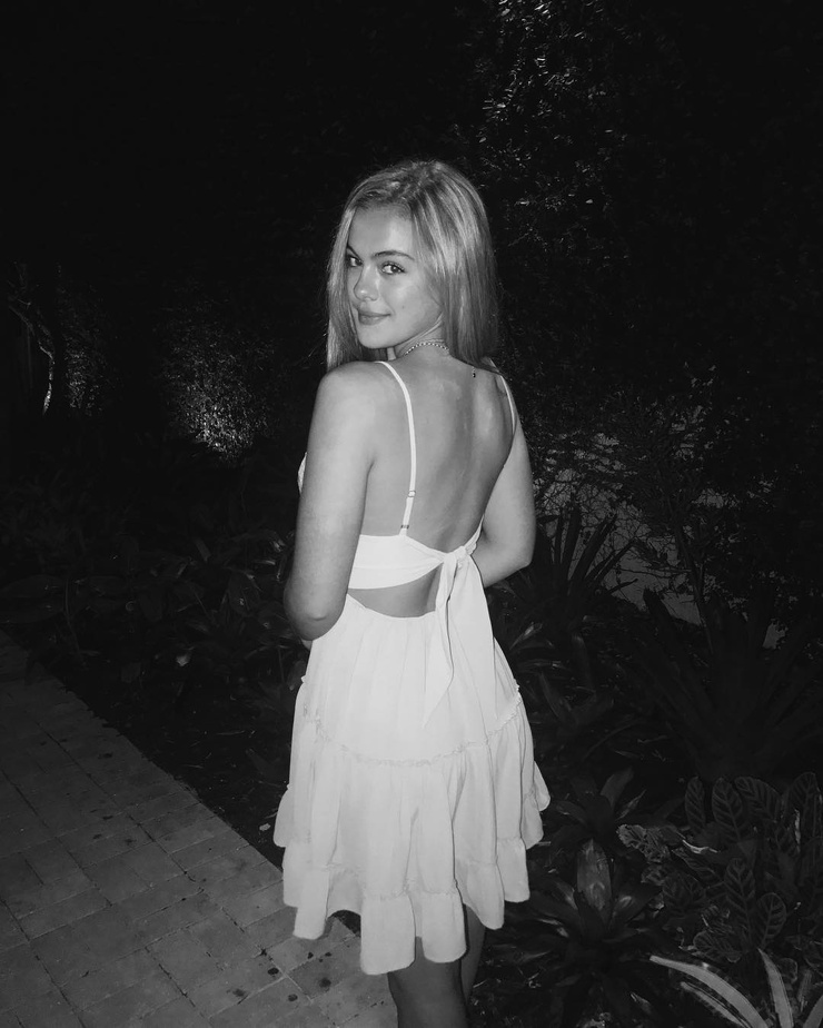 Isabella Alexander picture