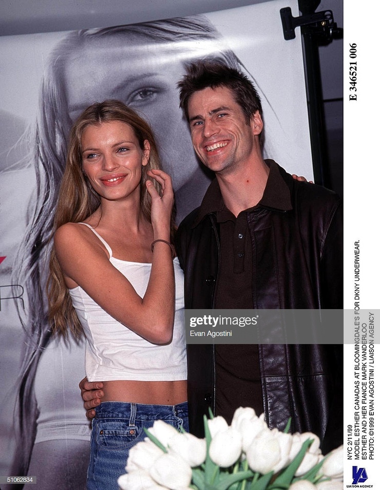 Mark Vanderloo image