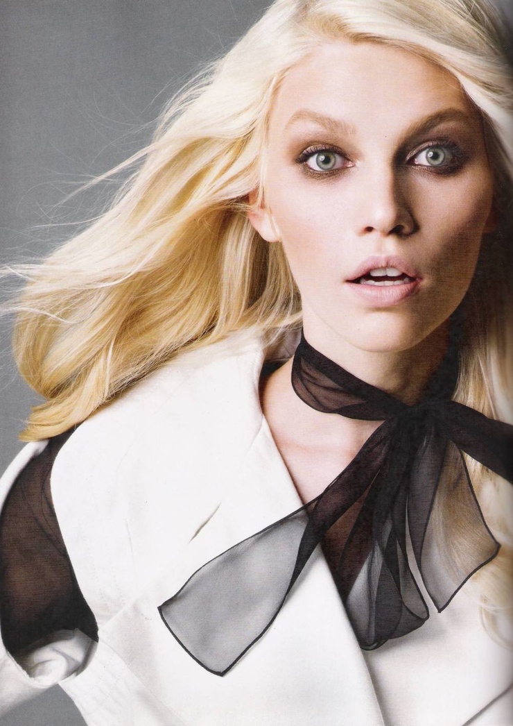 Picture of Aline Weber