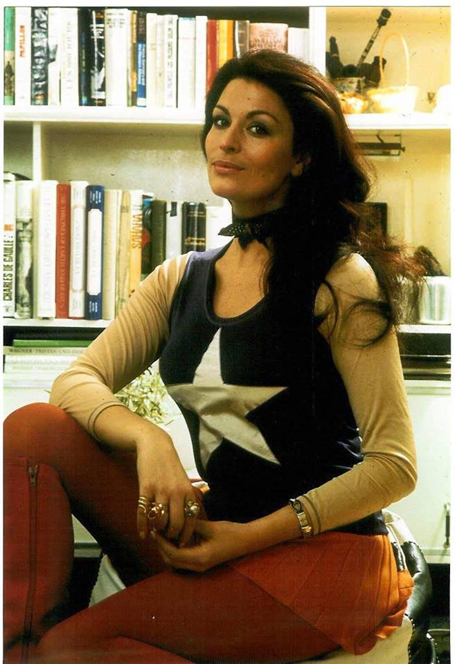 Picture of Elizabeth Teissier