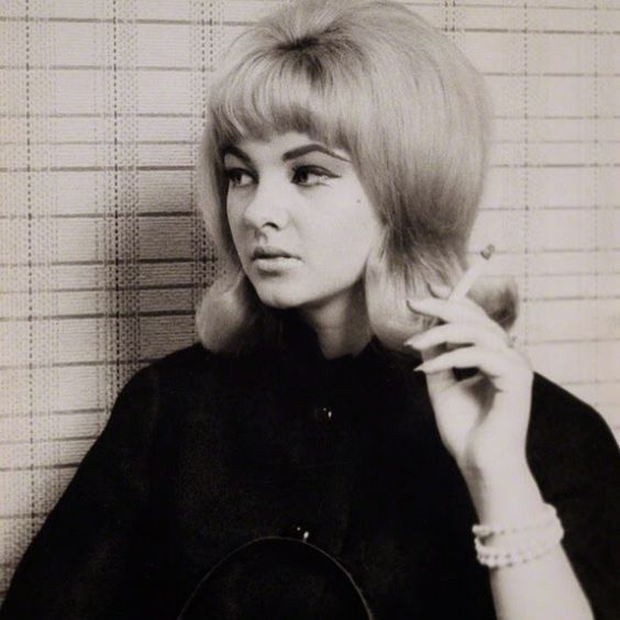 Mandy Rice-Davies image