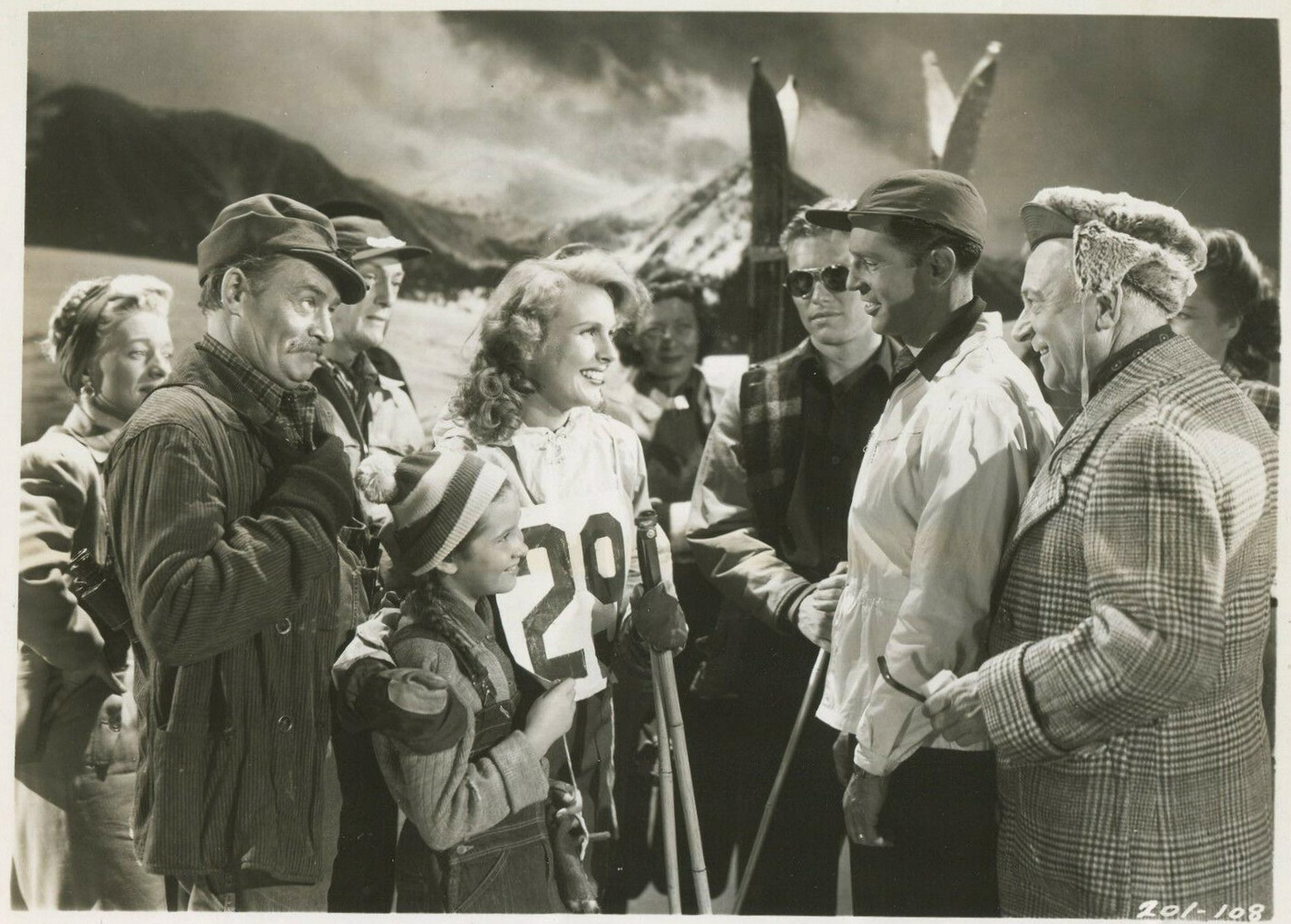 Roman Bohnen, Elinor Donahue, Lynne Roberts