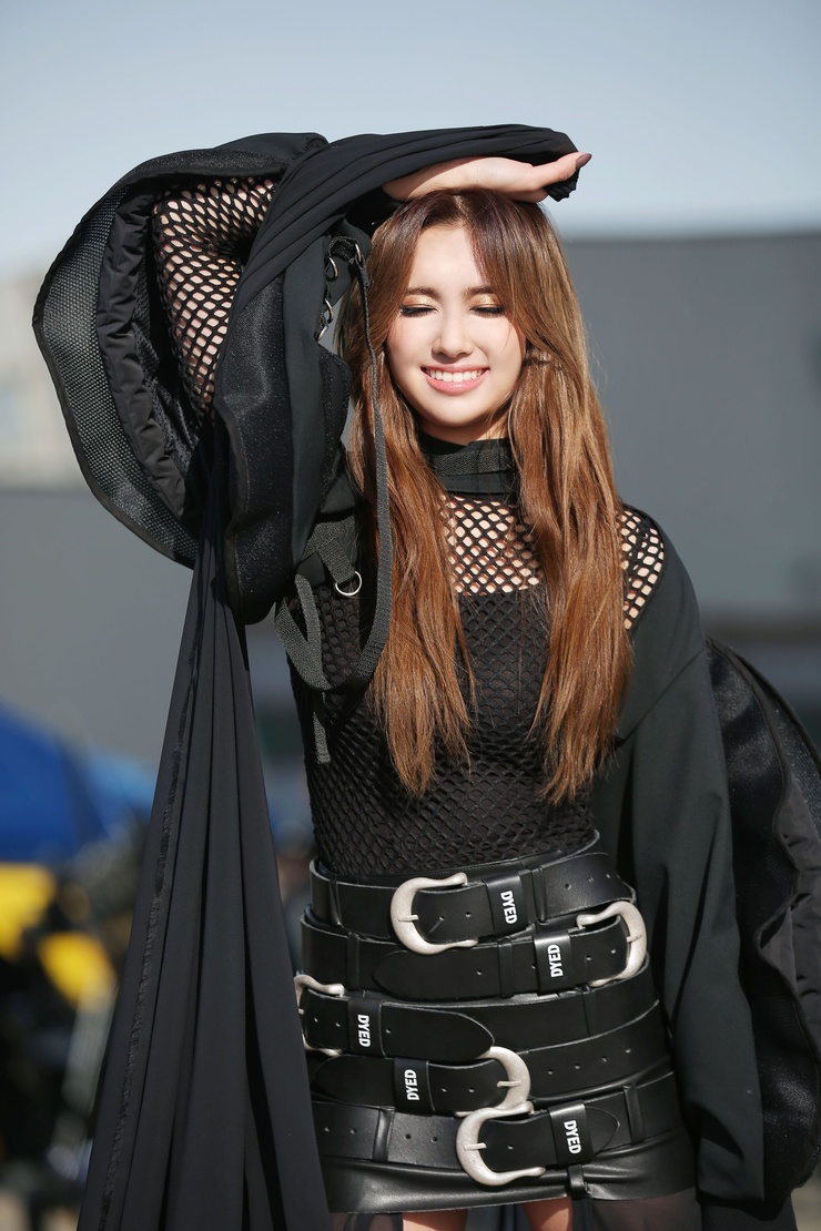 Aisha (EVERGLOW) picture