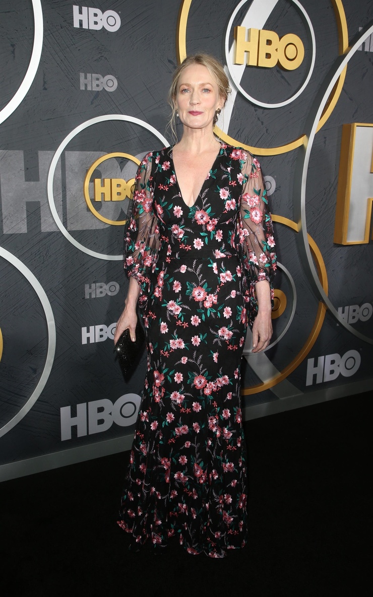 Paula Malcomson image