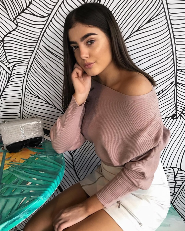 Picture of Alma Juniku