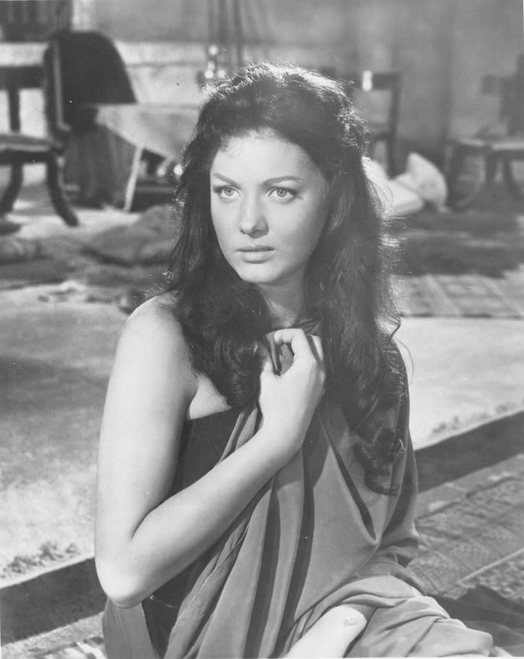 Picture of Isabelle Corey